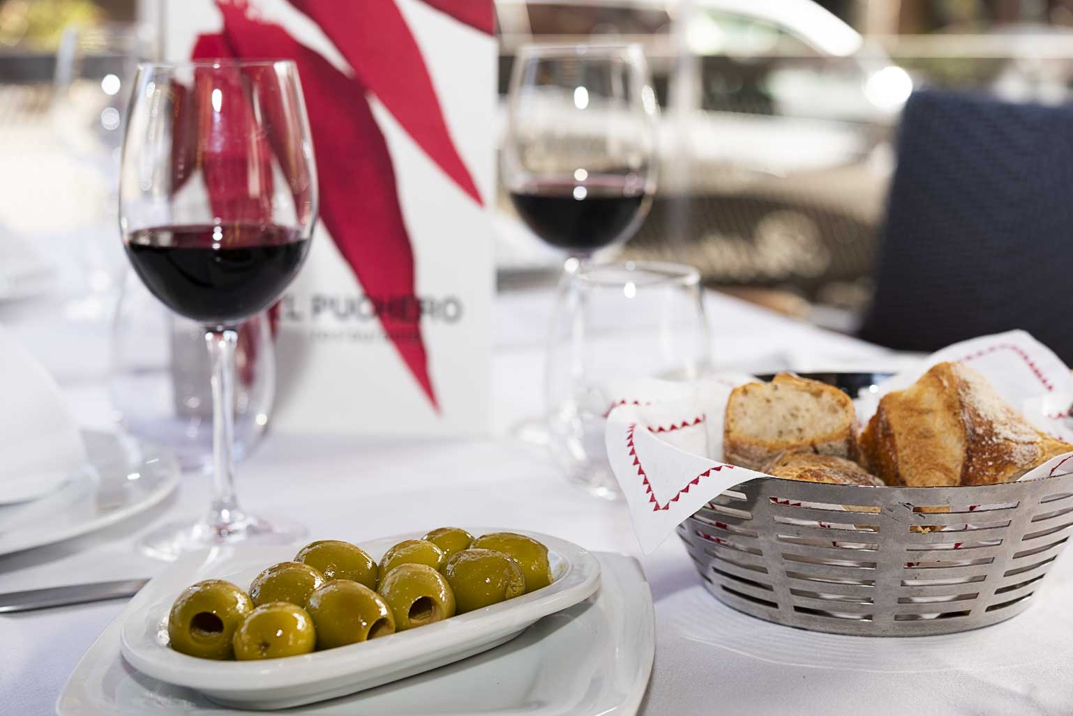 Restaurante El Puchero - Lugares en Madrid donde aún se guisa